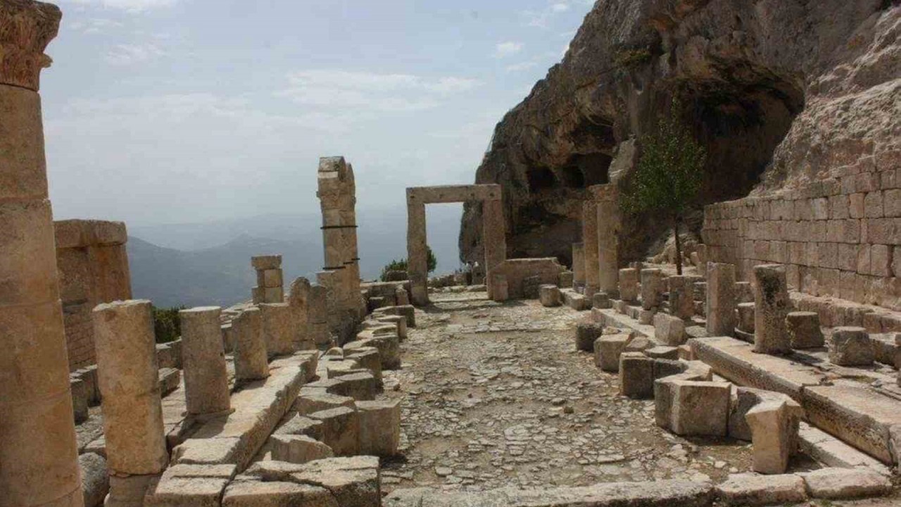 Mersin'in Göz Bebeği Alahan Manastırı - Restorasyon Haber